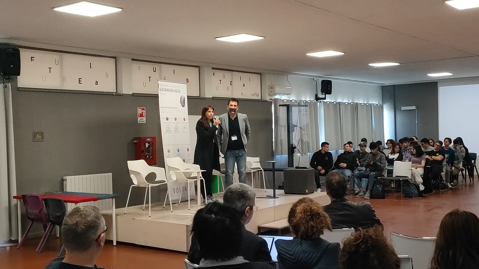 Hi-Class Hybrid and Innovative digital aware Class – IIS A. Volta